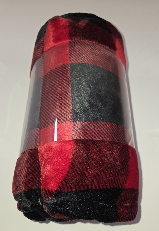 Kohls The Big One Red Buff Oversized Plush Throw Buffalo Check 5 ft x 6 ...