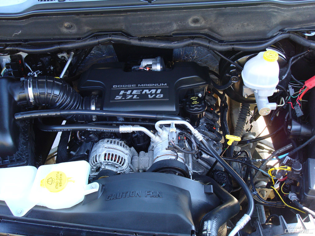 2006 Hemi Engine