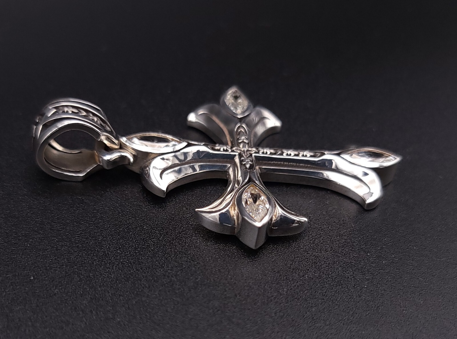 NightRider Sterling Silver Red Tip Renaissance Moissanite Cross Pendant ...