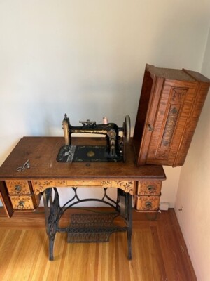 1886 Eldredge "B" Antique Sewing Machine | eBay