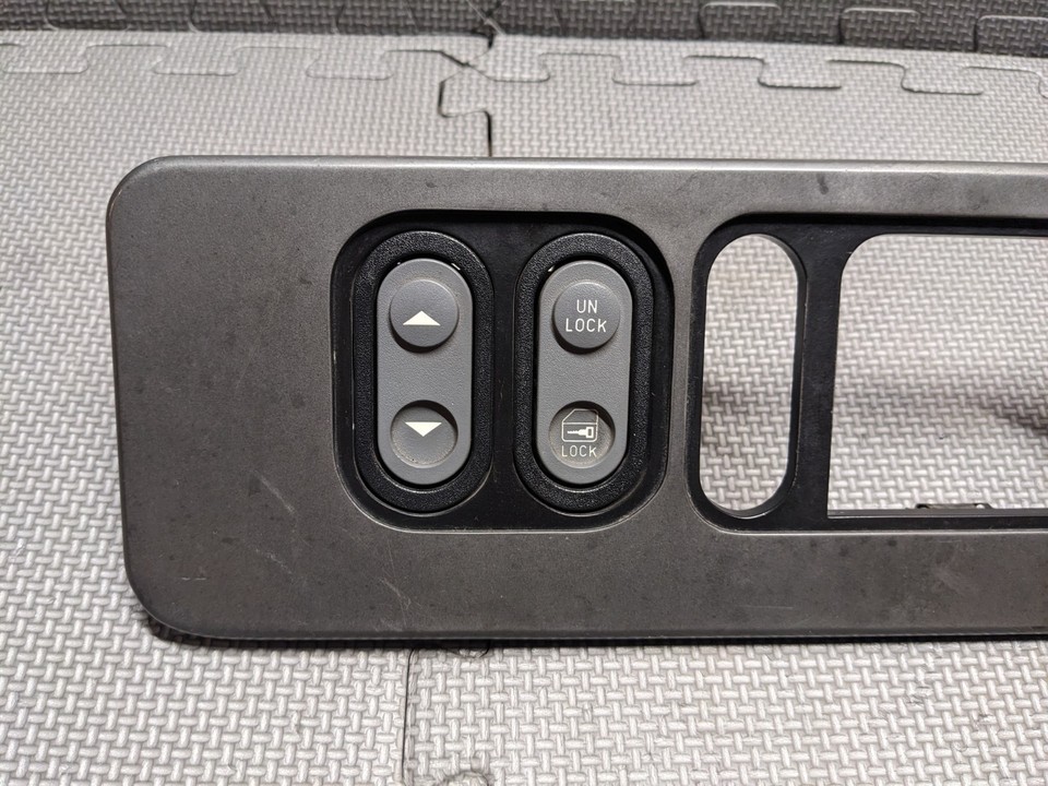 1990-1994 Chevy GMC C/K Truck Power Window Lock Switch w/Trim LEFT ...
