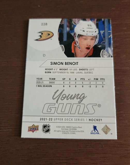 2021-22 Upper Deck Series 1 - Young Guns #228 Simon Benoit (RC) for ...