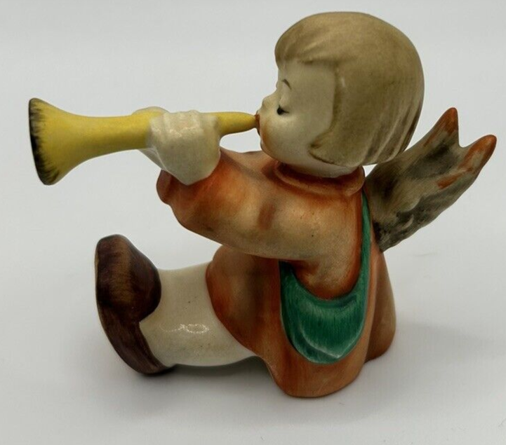 Goebel Hummel Angel w/ Horn TMK6 Trumpet "Joyous News " Figurine Candle ...