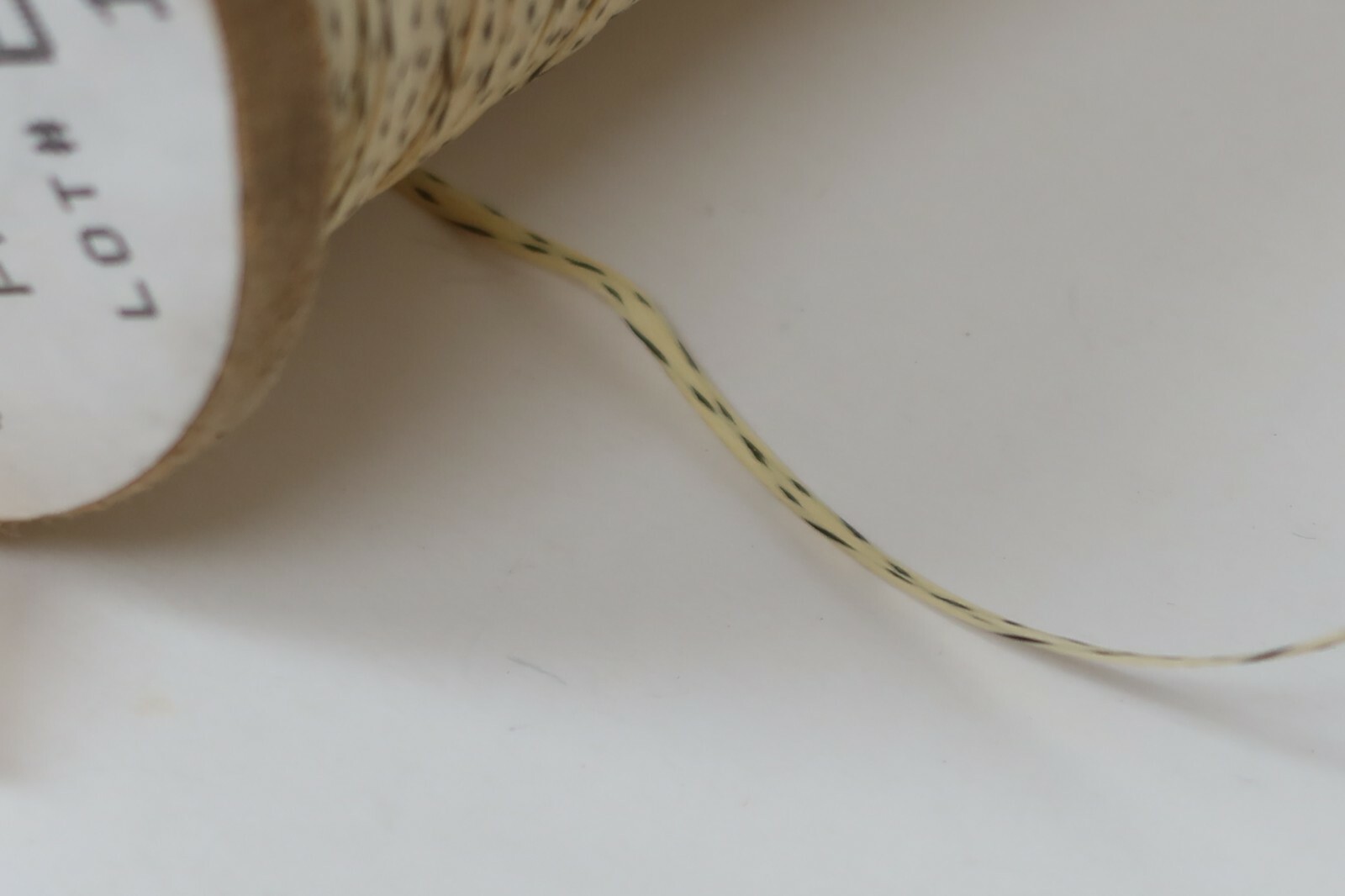 Gudebrod Rod Winding Flat Thread White & Black Variegated 500 yrds ...