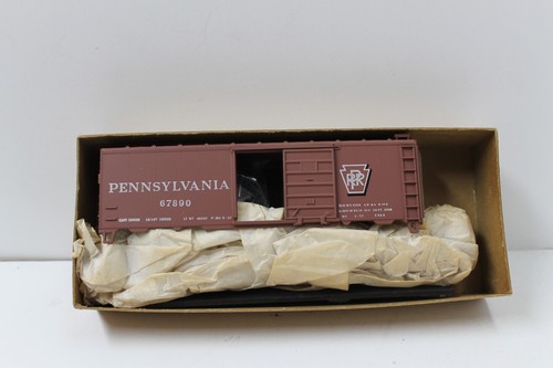 MDC Roundhouse B42 HO Scale Kit 40' SD Box Car PRR 67890 Pennsylvania ...