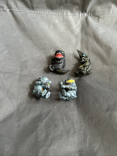 Pacific Rim Scaler Danger X 2 Knifehead & A Godzilla Neca Wire Hangers ...