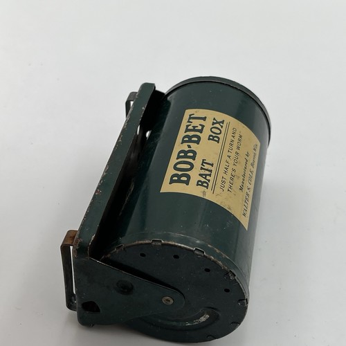 Vintage Metal Bob-Bet Bait Box Fishing Hunting Camping Cabin Decor Worm ...