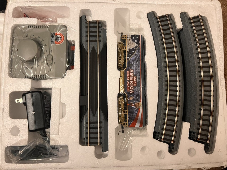 TRUMP EXPRESS HAWTHORNE VILLAGE BRADFORD EXCHANGE TRAIN SUPER TRACK ...