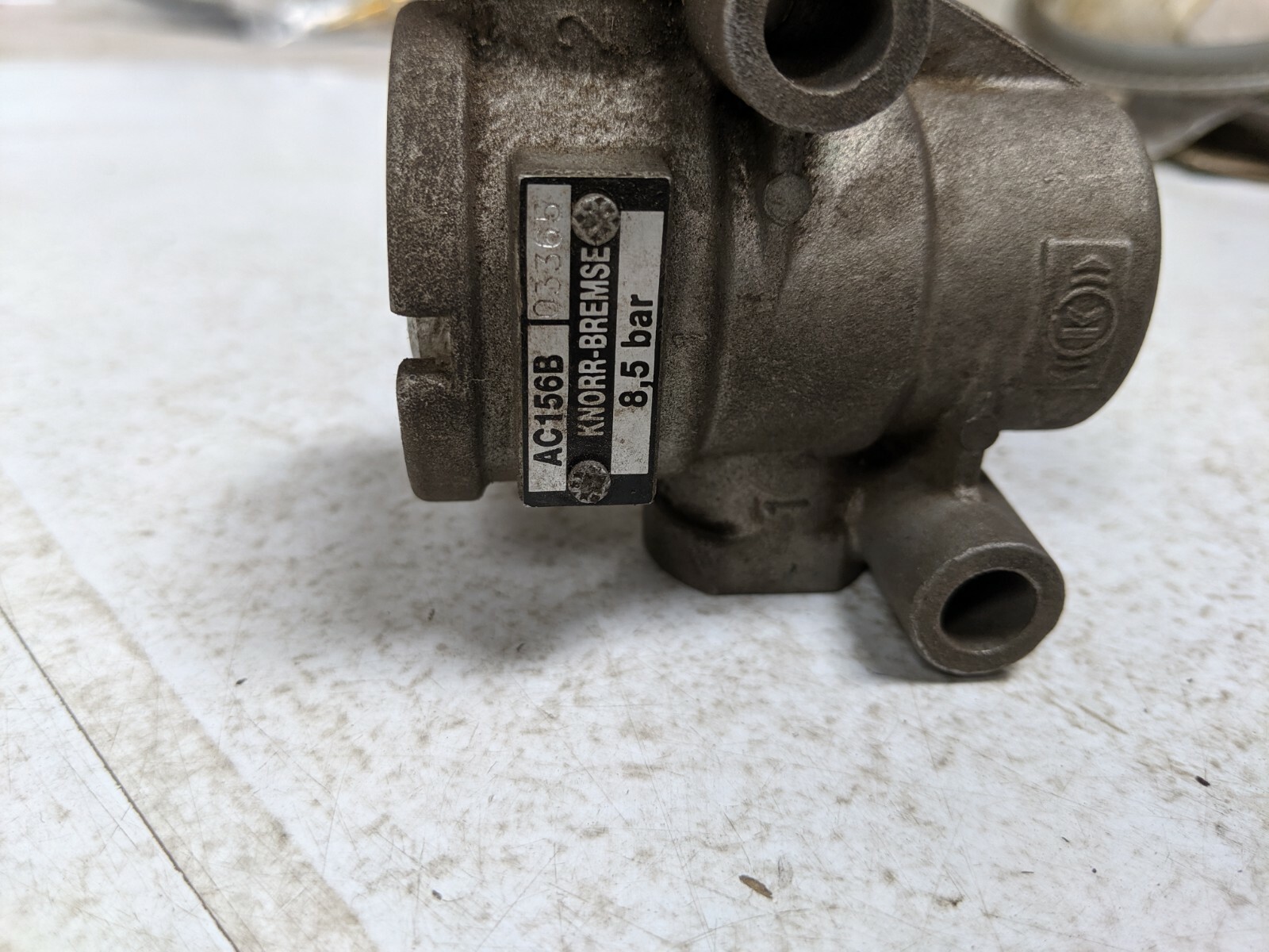 KNORR BREMISE PRESSURE LIMITING VALVE AC156B 8169586 20382312 ...