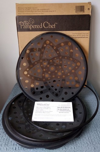 The Pampered Chef ~ MICROWAVE CHIP MAKER ~ Set of 2 ~ #1241 ~ NEW in ...