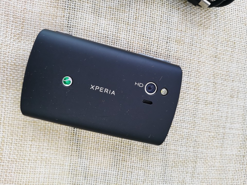 Sony Ericsson Xperia mini ST15i ST15 Mobile Phone android 3G WIFI 5MP ...