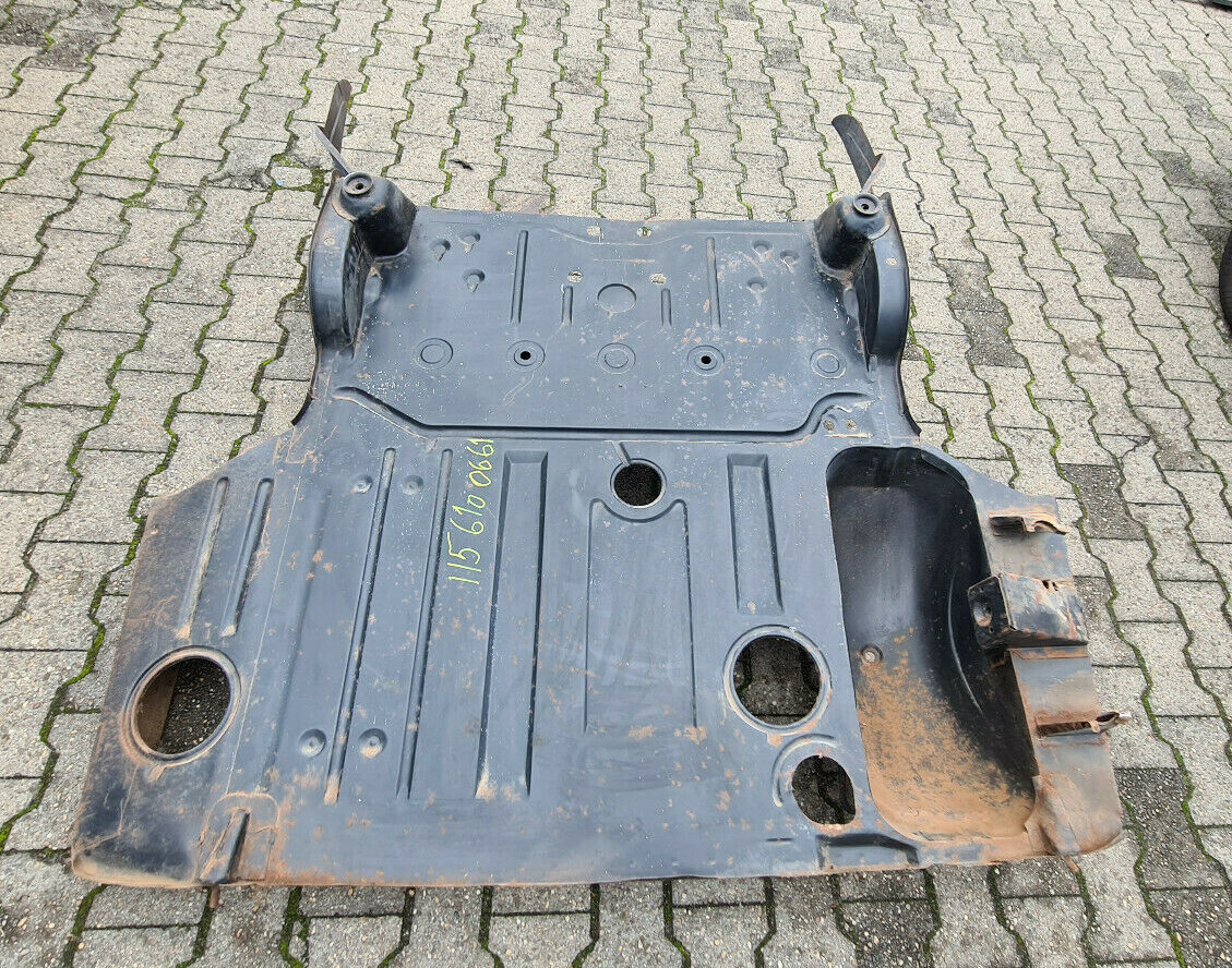 NEU NOS Mercedes W114 W115 Limousine Coupe Heckboden Boden Rear Trunk ...