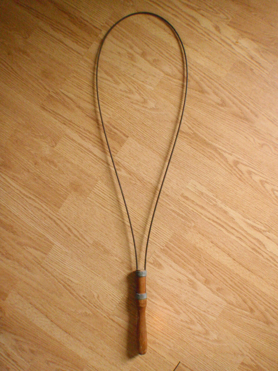 LATE 19th C EARLY 20th ANTIQUE SHAKER HICKORY BENTWOOD WIRE RUG BEATER ...