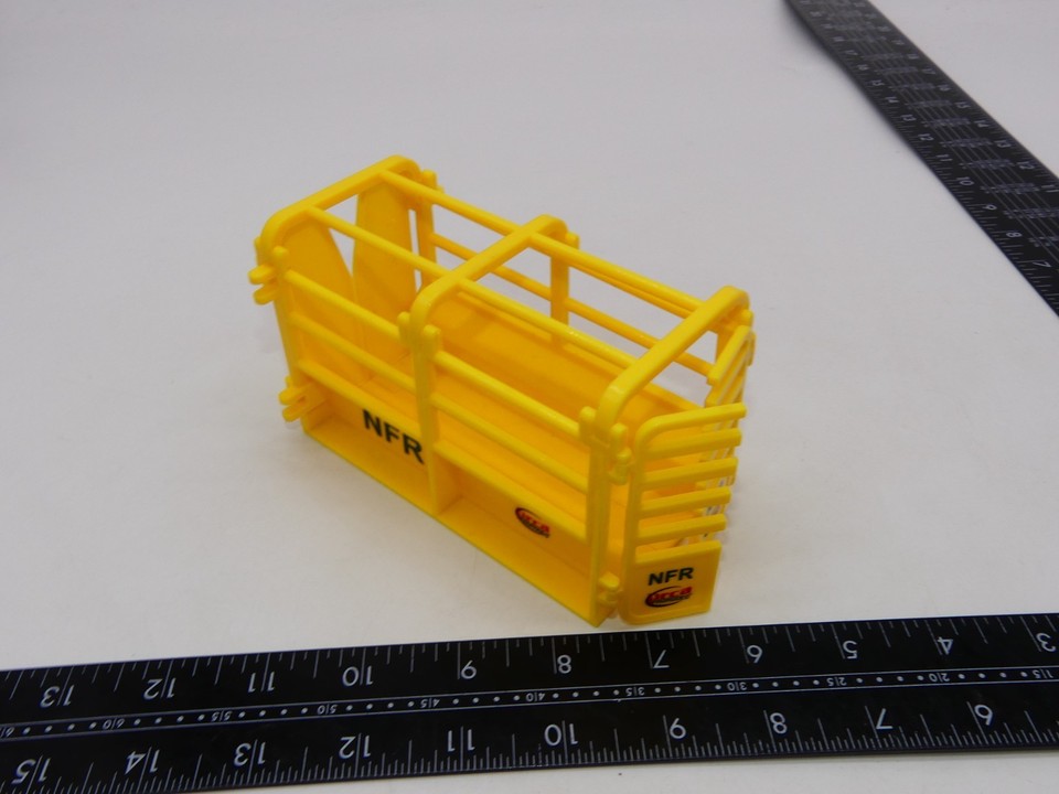 Big Country Toys NFR Bull Yellow Roping Chute Fence & Gate Playset ...