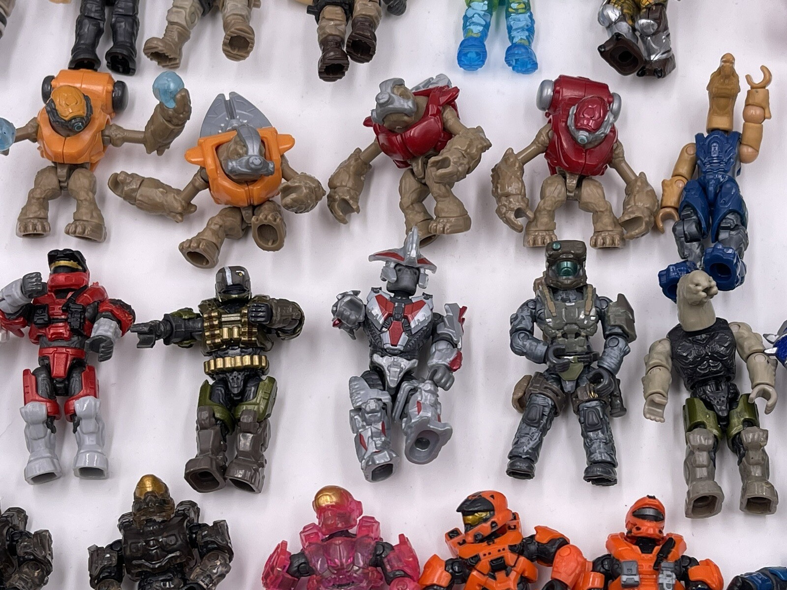 MEGA Bloks Construx Halo COD God Of War Predator 75+ Mini Figures & 90 ...