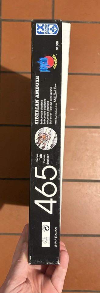 FX Schmid Siberian Ambush Tiger 465 Piece Round Jigsaw Puzzle Guy ...