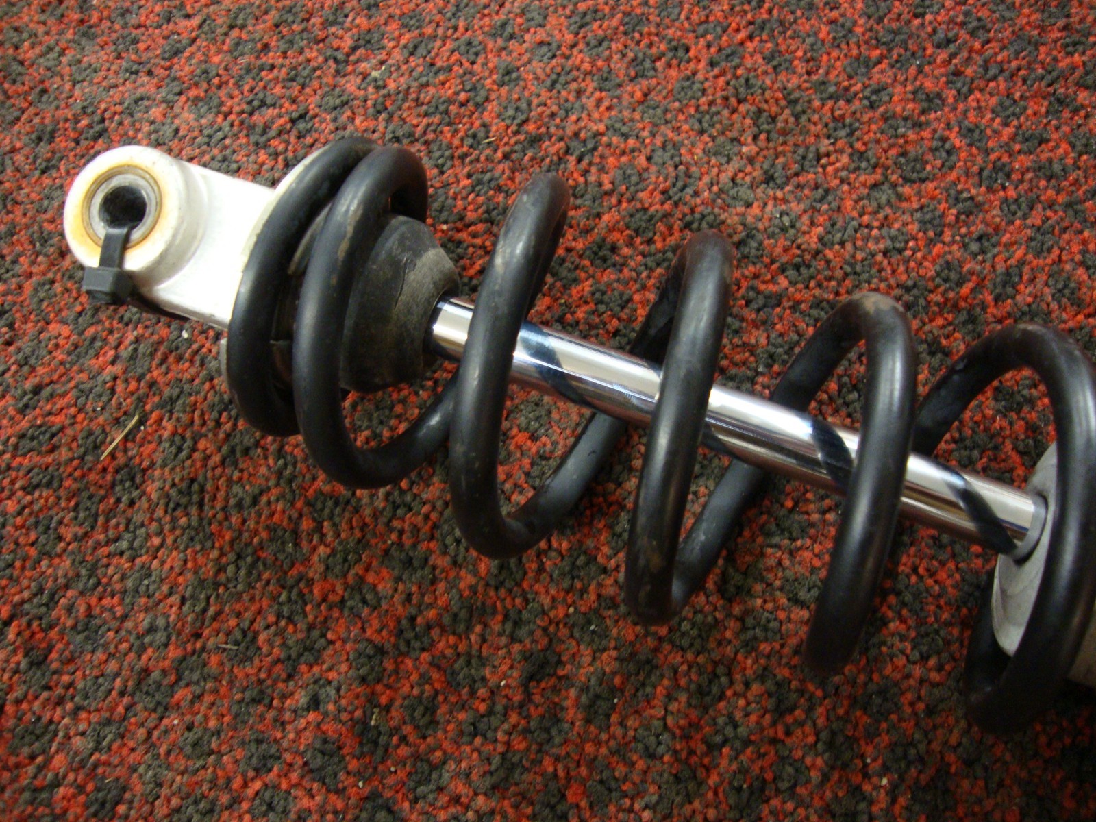 2004 Yamaha RX Warrior 1000 FRONT SKI SHOCK ABSORBER OEM 8FG-2376A-30 ...