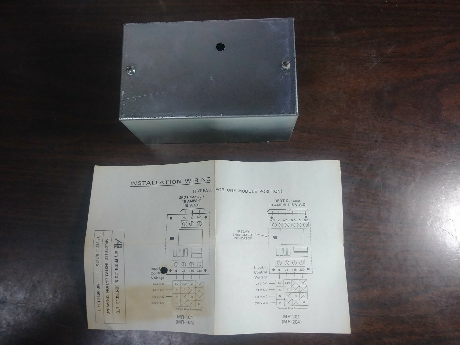 AIR PRODUCTS & CONTROLS MR-101/C MULTI-VOLTAGE CONTROL RELAY SPDT NEW ...
