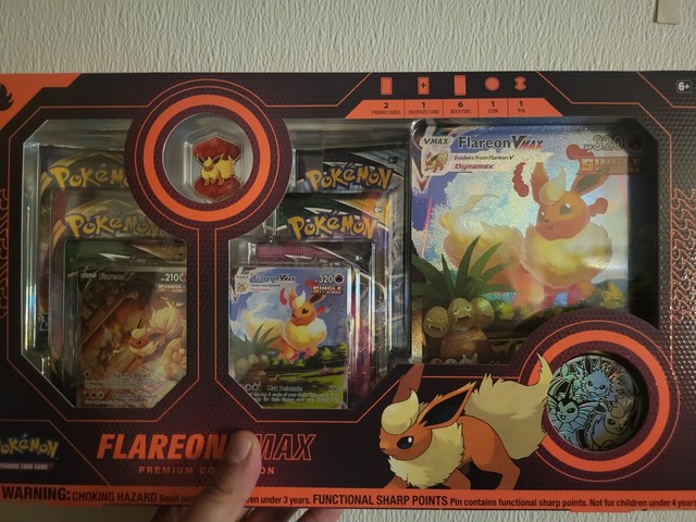Pokémon TCG: Eevee Evolution VMAX Premium Collection - 3 Boxes for sale ...