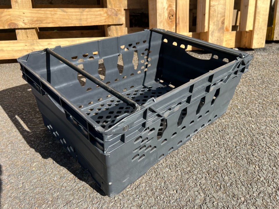 10 x Deep Bail Arm Crates / Bale Arm Supermarket Plastic Boxes 60 x 40 ...