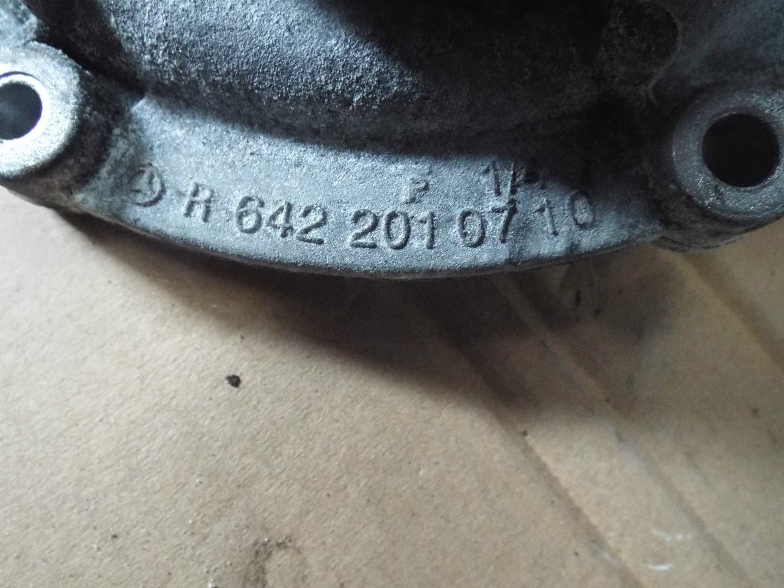 MERCEDES E C CLASS 2.8 3.0 3.2 CDI DIESEL WATER PUMP GENUINE R ...