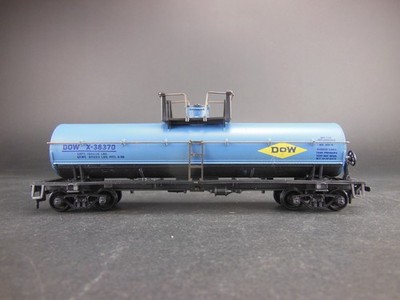 HO SCALE DOW X-38370 DOW TANK CAR | eBay
