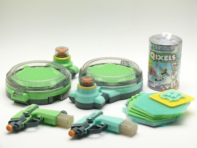QIXELS 3D Maker With X 2 Turbo Dryers X 2 Water Guns, NEW Sealed Cubes ...