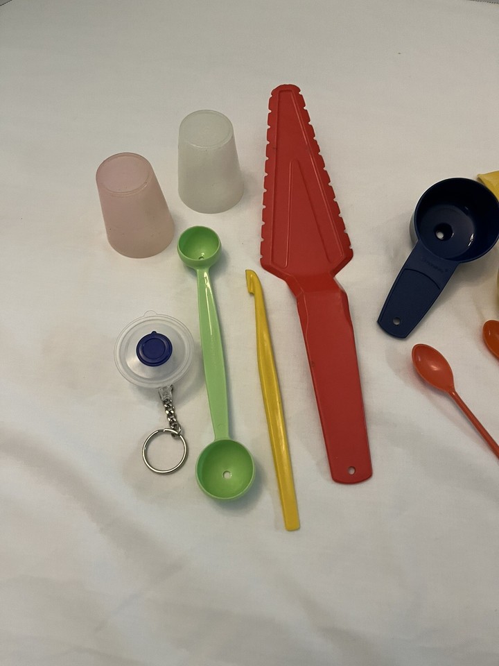 Vintage Tupperware Hostess Party Favors Gifts Giveaways Gadgets Lot of ...
