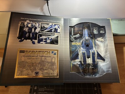 Robotech The Masterpiece Collection | Volume 1 | VFA-6H Scott Bernard ...