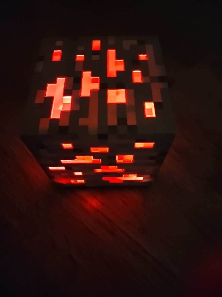 Minecraft Redstone Ore Lamp