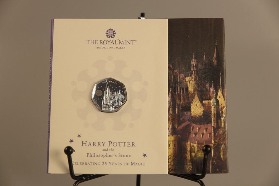 Harry Potter Brilliant Uncirculated 50p coins in Royal Mint Sealed Pack ...