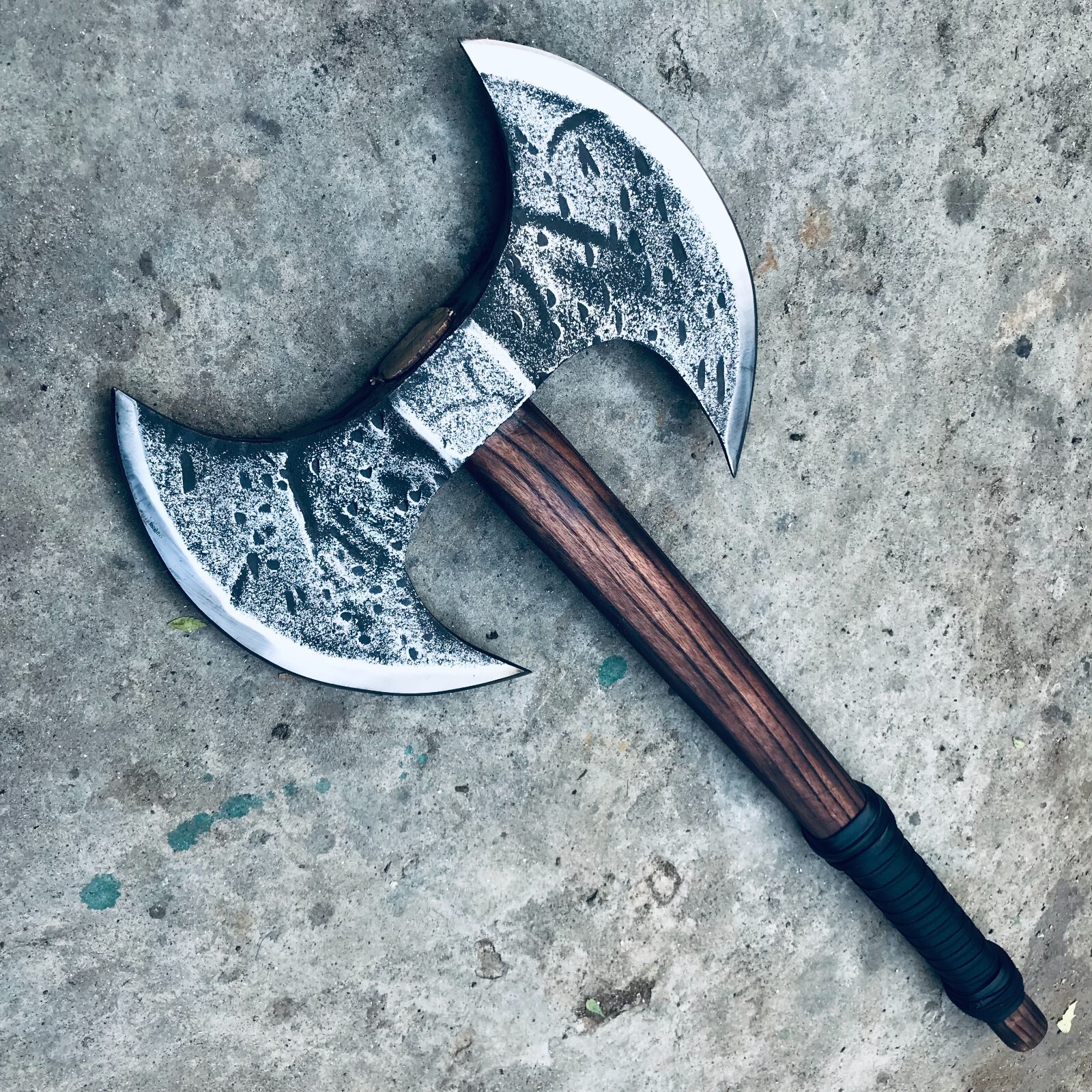 Double Head forged Viking Axe Carbon Steel Blade with Solid Wood Handle ...