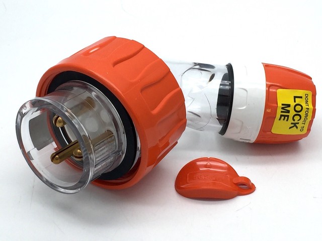 Clipsal 56PA320 Angled Waterproof Plug 3 Round Pins Single Phase 20a ...