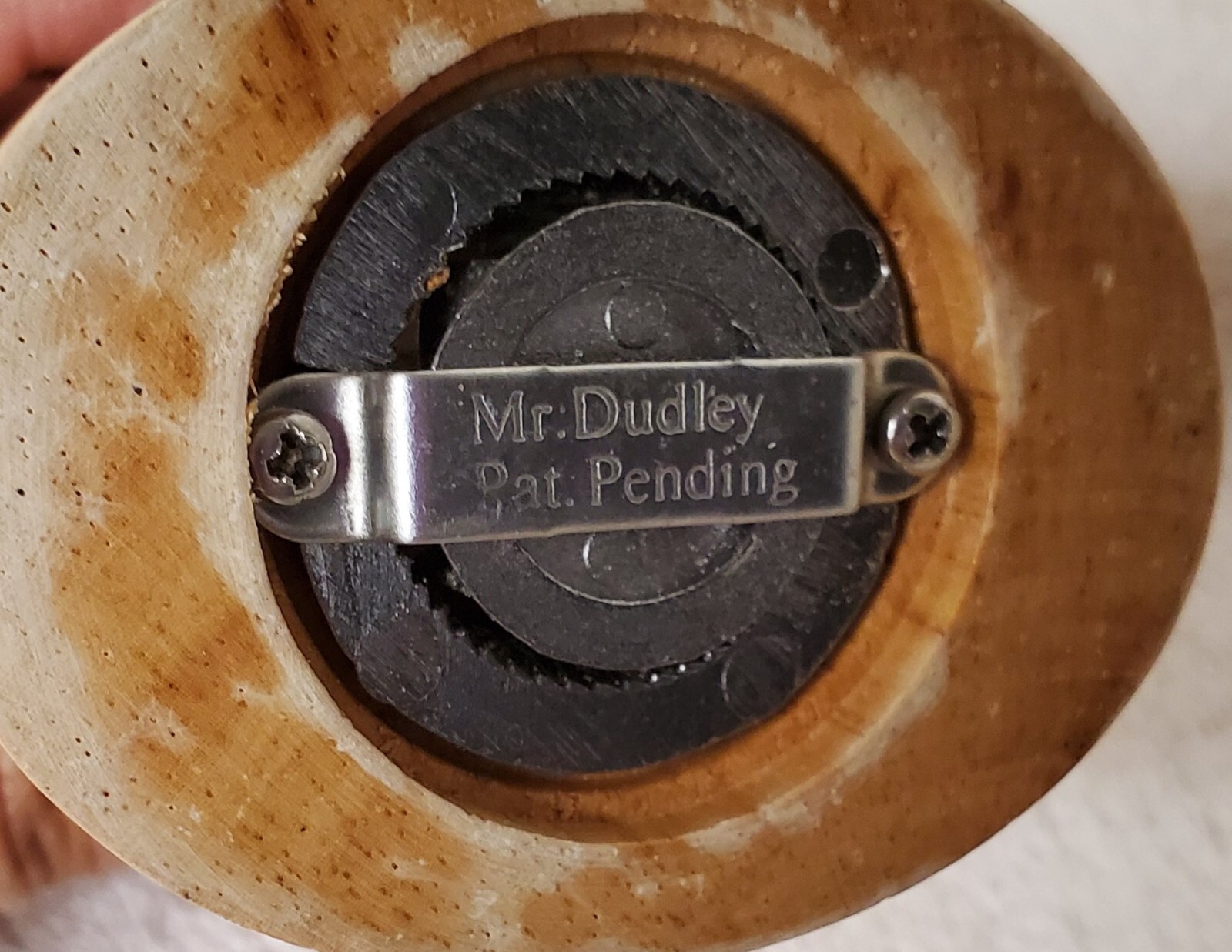 2 Vintage Mr Dudley 7" Pepper & Salt Mill Grinder Plastic/Wood Bamboo ...