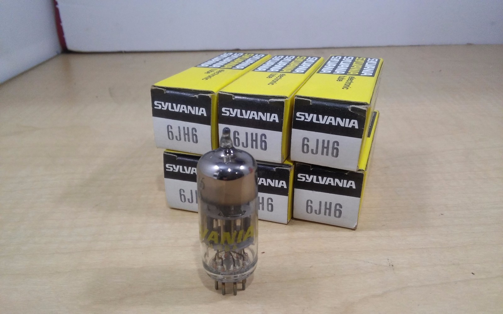 1 Vacuum tube 6GK6, 6GJ7, 6GM6, 6GM8, 6GU5, 6GX7, 6HQ5, 6KA8, 6HA5/6HM5 ...