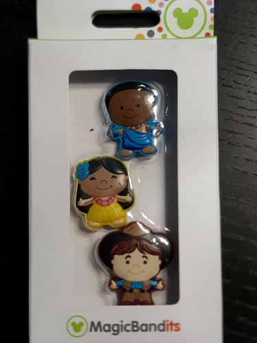 Disney Parks ITS A SMALL WORLD CHARACTER MAGIC BANDITS SET OF 3 NIB | eBay