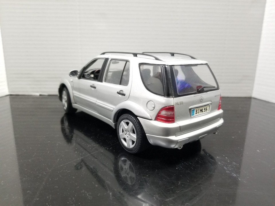 MAISTO SILVER 1/18 SCALE MERCEDES-BENZ ML55 AMG DIE-CAST MODEL CAR SUV ...