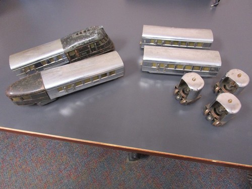 Lionel Prewar Flying Yankee Streamliner Set 616 Loco W/ Two 617 & One ...