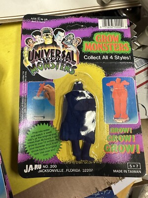 Jaru Universal Monsters Count Dracula Grow Monsters Growing monster toy ...