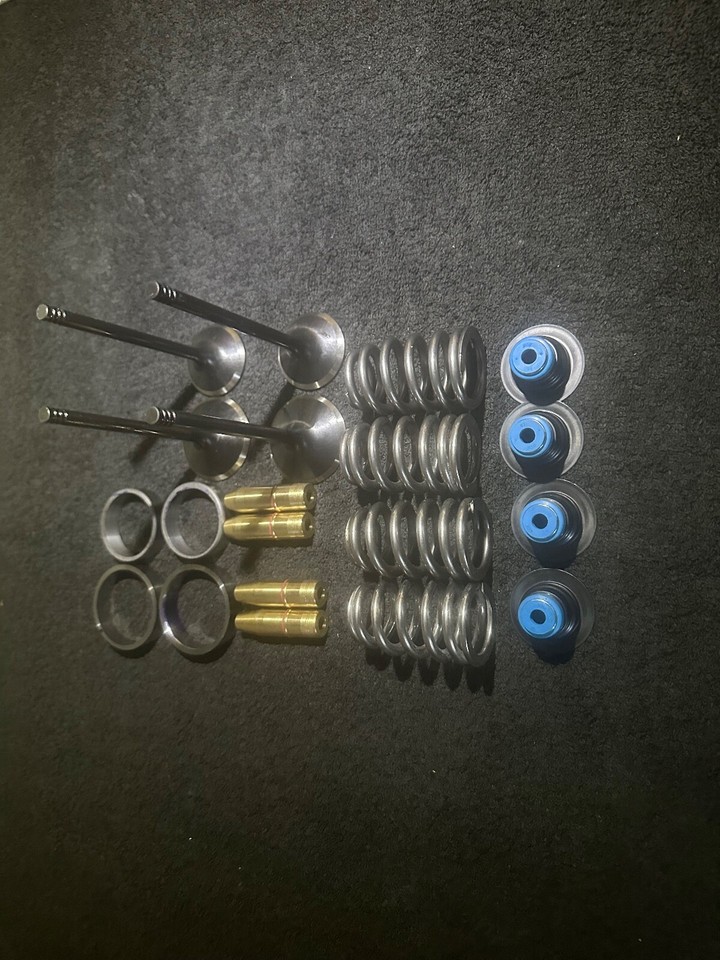 HARLEY-DAVIDSON EVO BIG TWIN CYLINDER HEADS offset directional valve ...