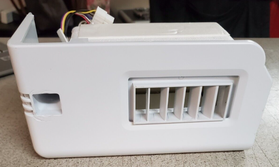 Whirlpool Refrigerator Air Diffuser / Damper Assembly W11645127 ...