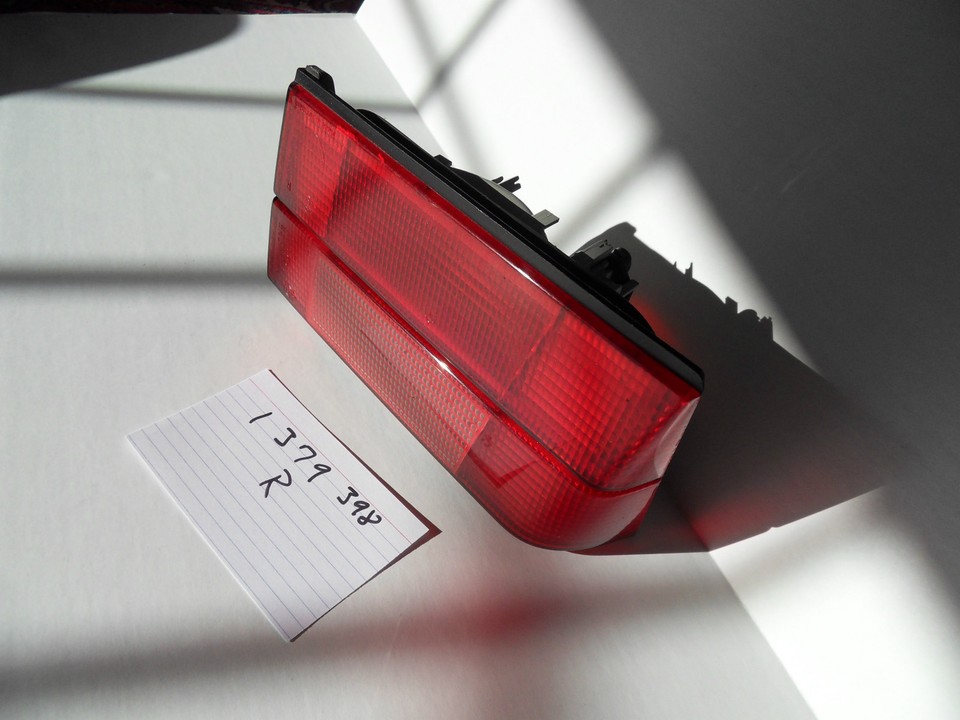 BMW e34 Trunk Right Trunk Tail Light 63211379398 1379398 525 530 535 ...