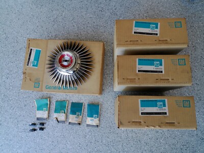 67 ONLY C3 Corvette Starburst Center Caps w/Hardware (4)-GM #3910731 ...