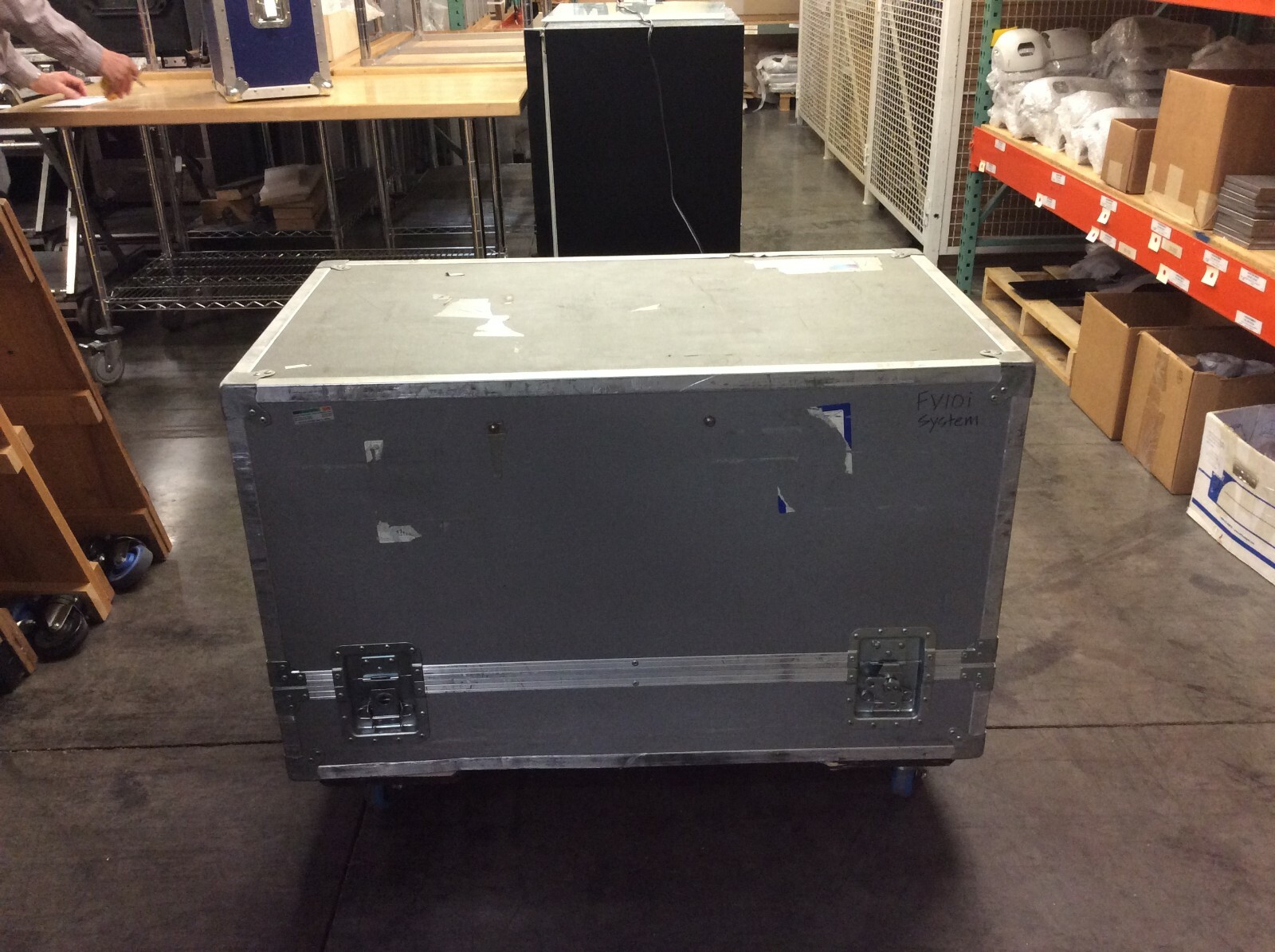 Heavy Duty Shipping Case 41"L x 24"W x 25"H with Removable Top | eBay