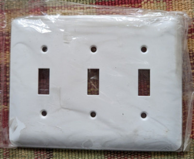 VINTAGE Mulberry Ivory Steel Electrical Triple Switch Cover Plate | eBay