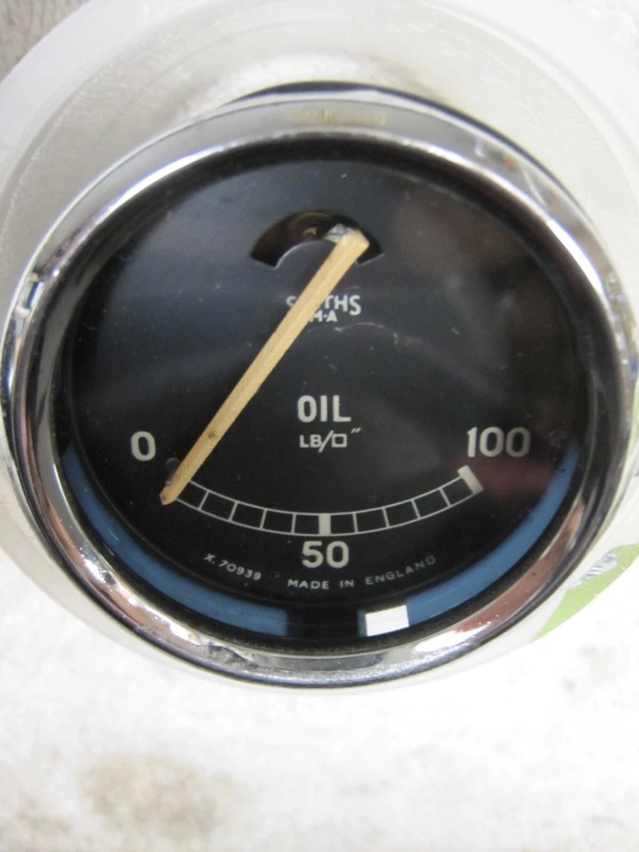 Smiths Original Style Oil Pressure Gauge 70PSI 52mm 12V, 49% OFF