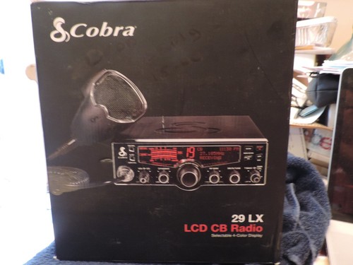 Cobra 29 LX Professional CB Radio Selectable 4-Color LCD Auto-Scan ...