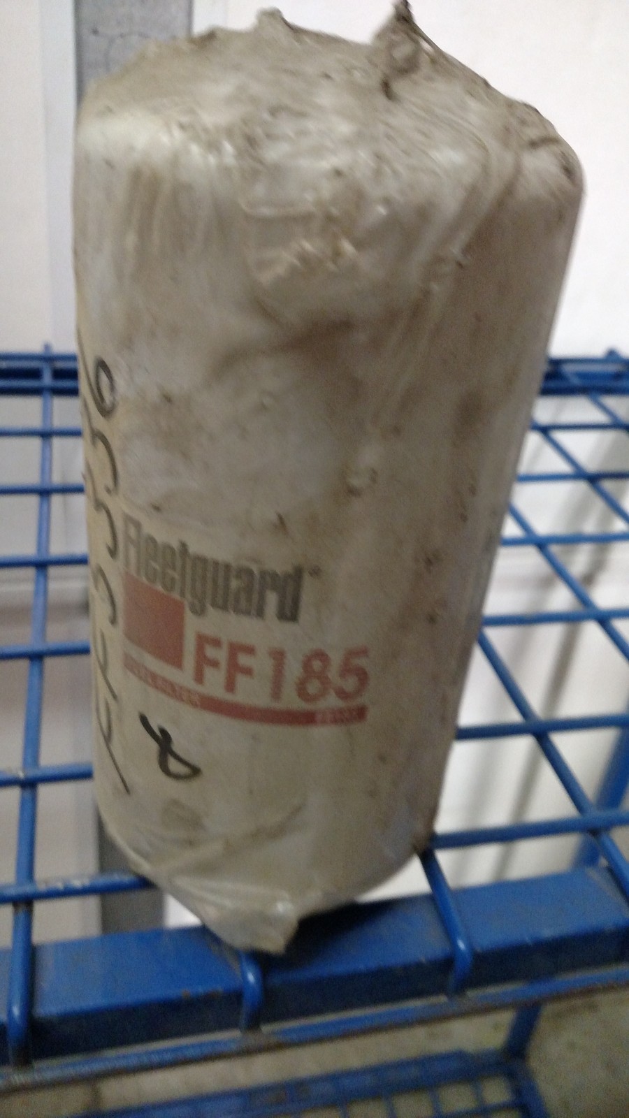 FLEETGUARD FUEL FILTER FF185 | eBay