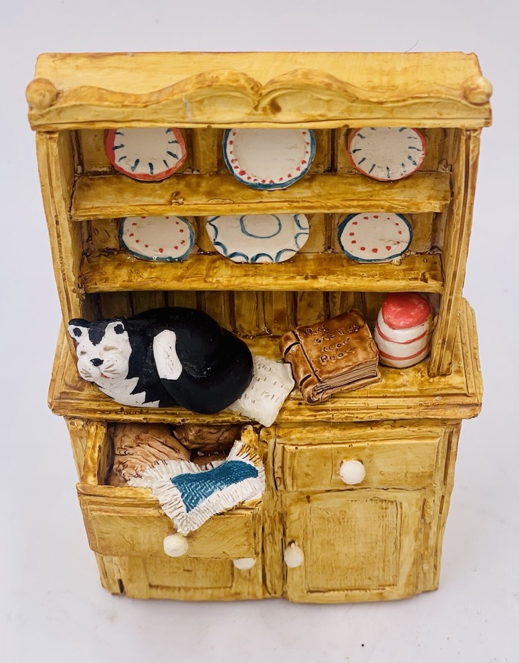 Vintage, 1983, Colour Box Cat Peter Fagan Welsh Dresser Cat figurine | eBay