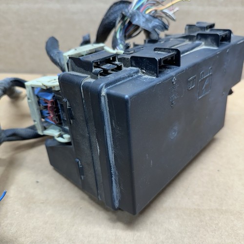 2011 Jeep Liberty Nitro Integrated Power Module TIPM Fuse Box ...